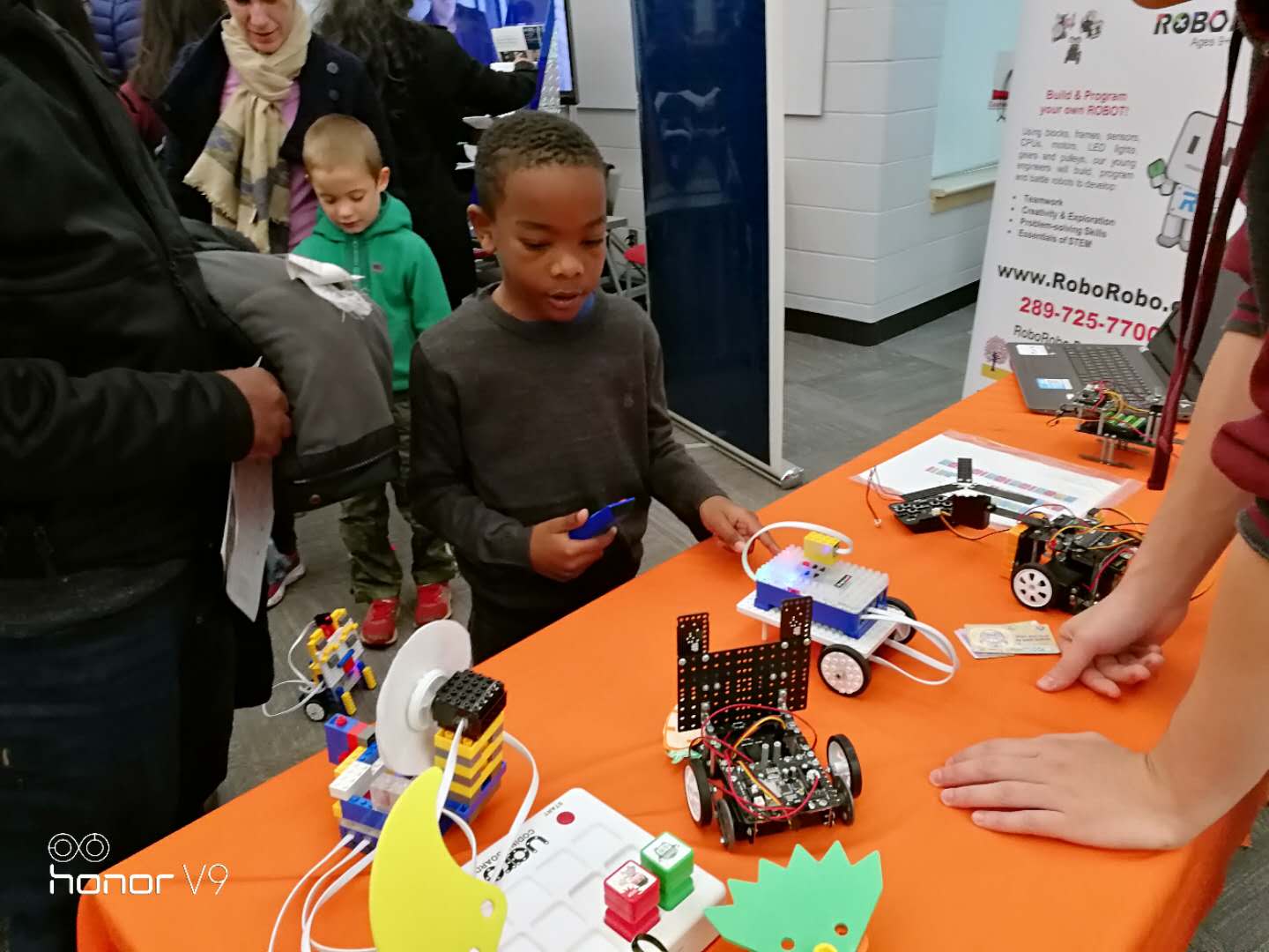 Robotics Expo! RoboRobo Programs fun