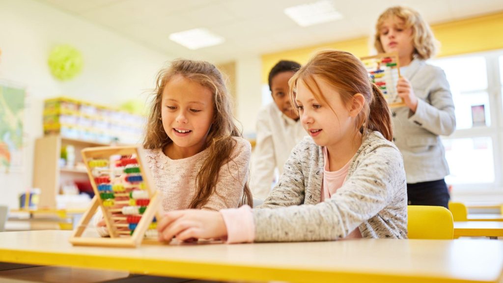 An Insider Guide on Waterloo Math Contest Preparation Courses!